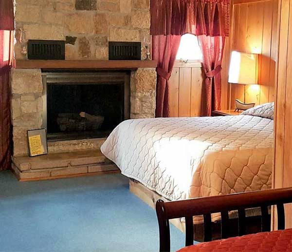 Let the adventure, rustic charm, and pampering begin at Table Rock Lake